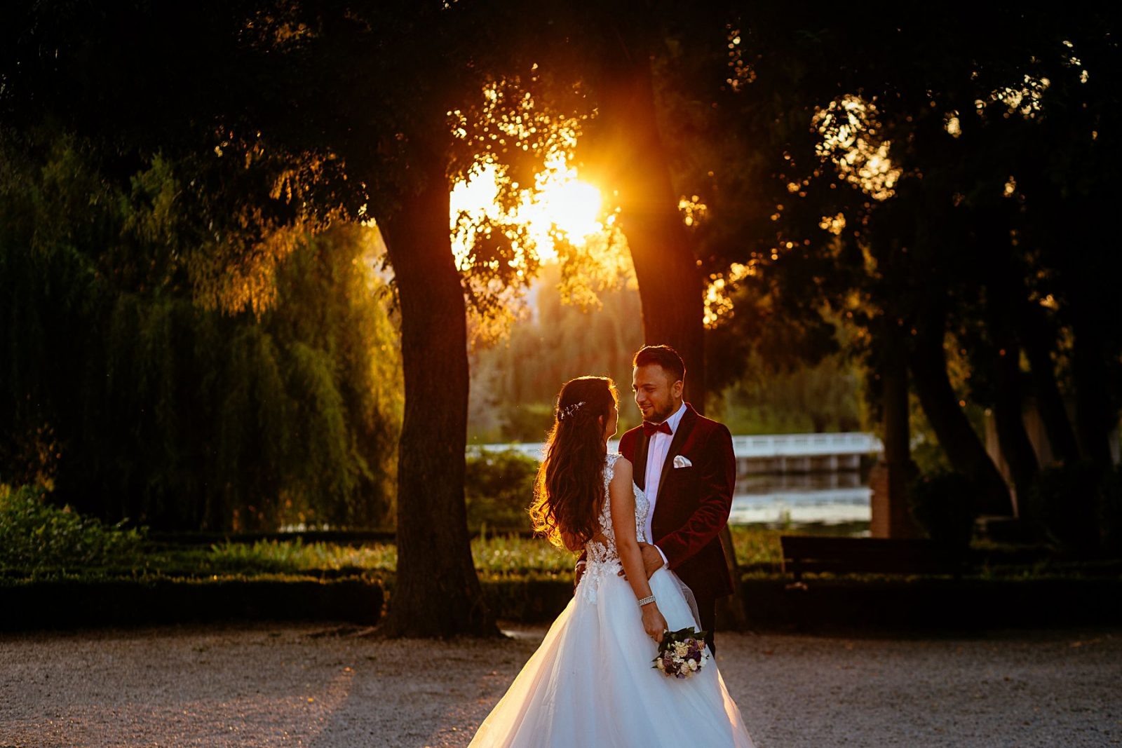 Fotograf Nunta Bucuresti | Prețuri Avantajoase - Fotograf Profesionist C.R.